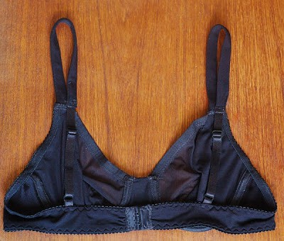 A bra - The Last Stitch